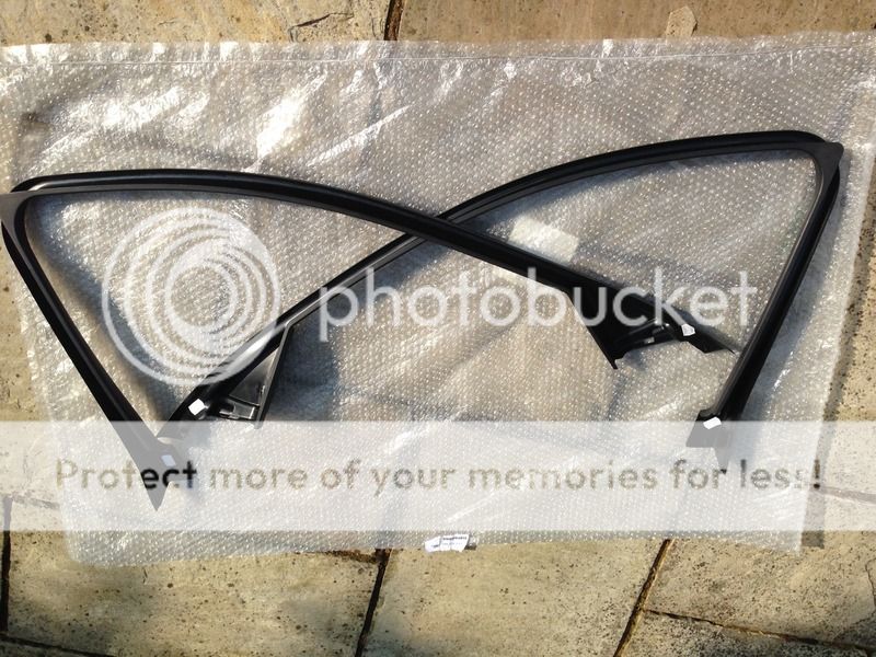 FS - E90/E91 2006 door surround/trims (non tweeter)